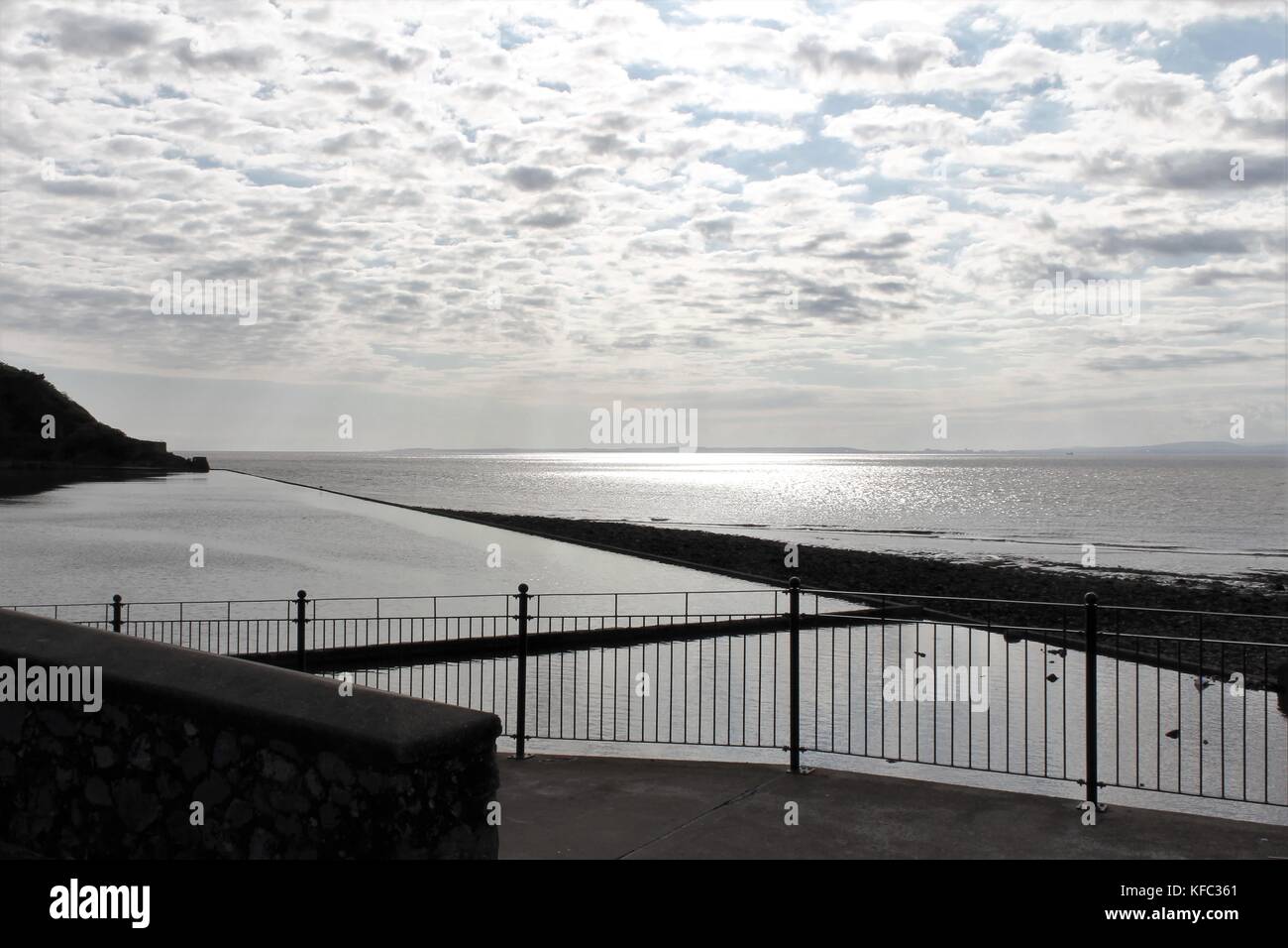 Clevedon bay hi-res stock photography and images - Alamy