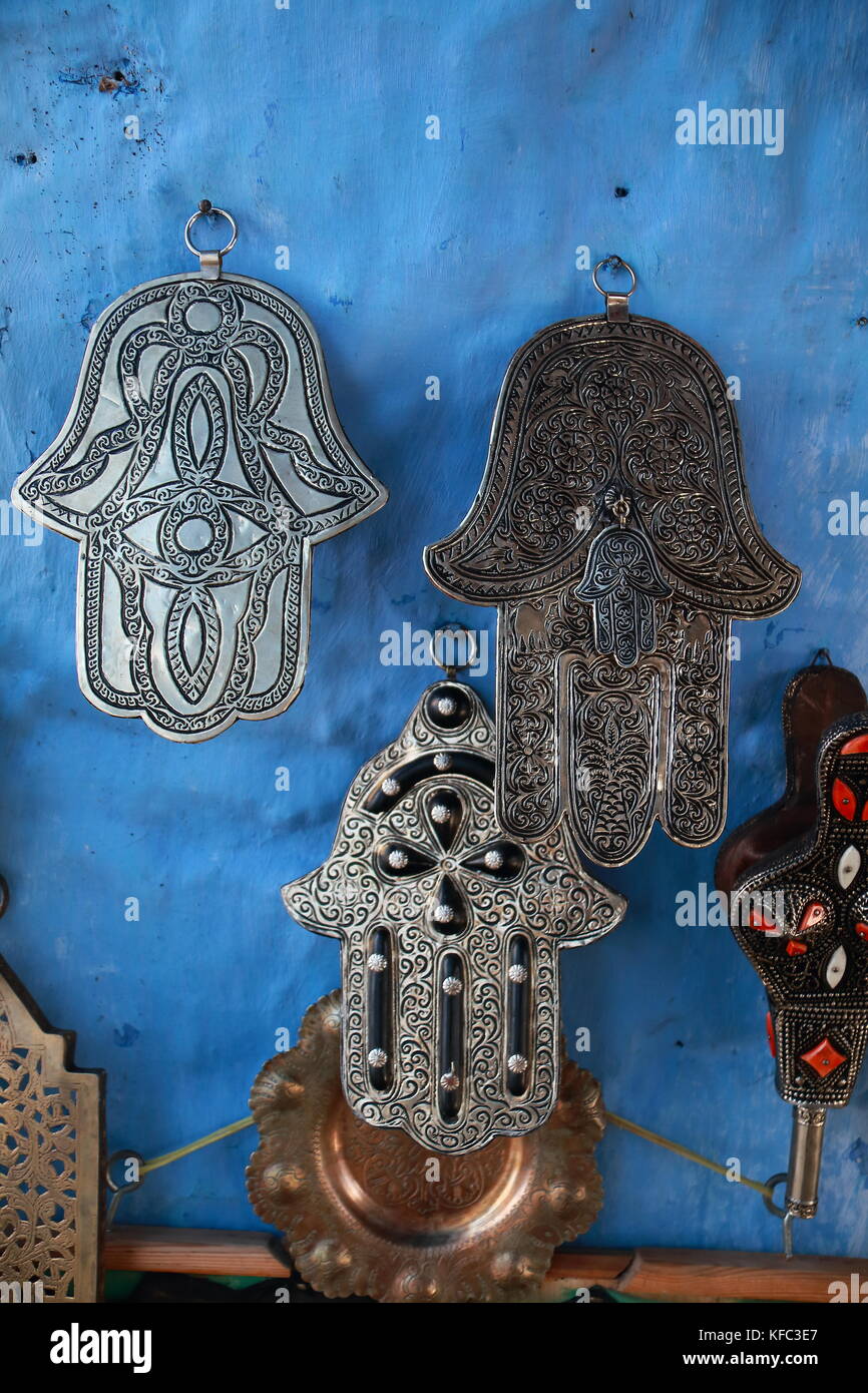 Moroccan hand crafts hi-res stock photography and images - Alamy