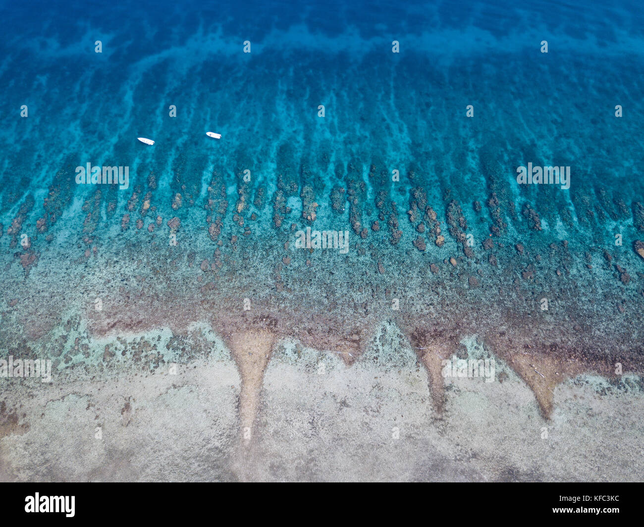 Reef coral aerial caribbean hi-res stock photography and images - Alamy
