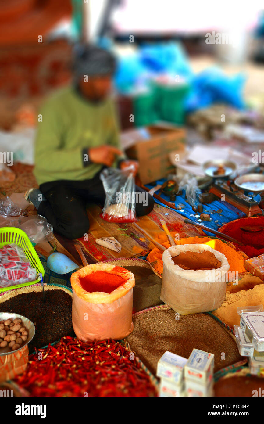 Man eating curry hi-res stock photography and images - Alamy