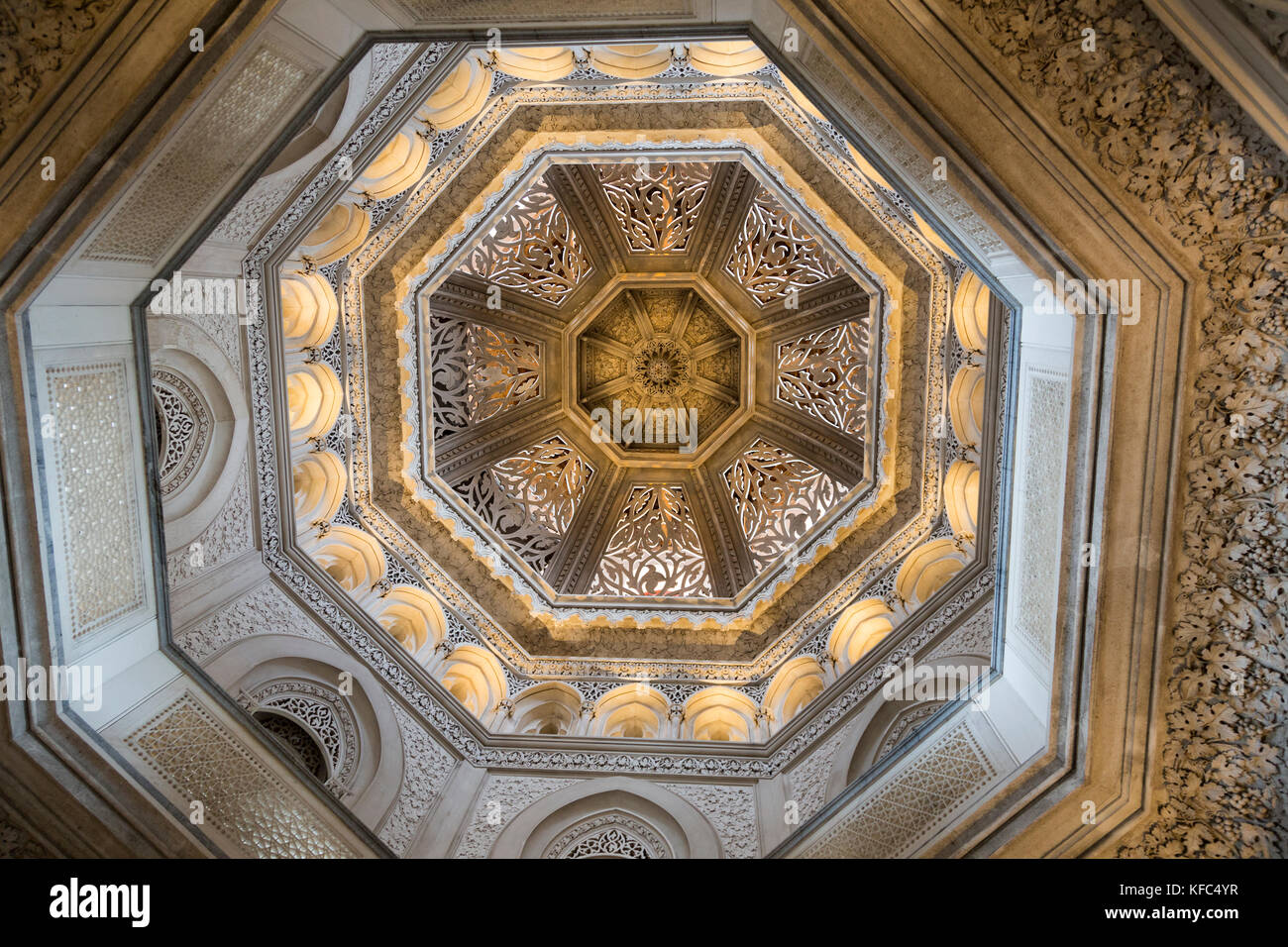 Portuguese ceiling hi-res stock photography and images - Alamy