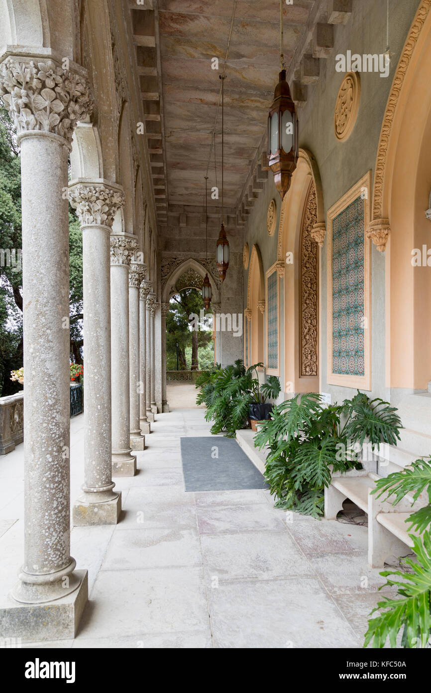 Palace veranda hi-res stock photography and images - Alamy