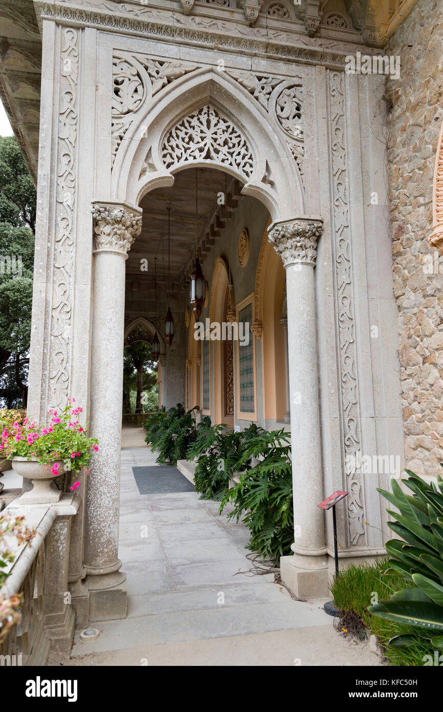 Palace veranda hi-res stock photography and images - Alamy