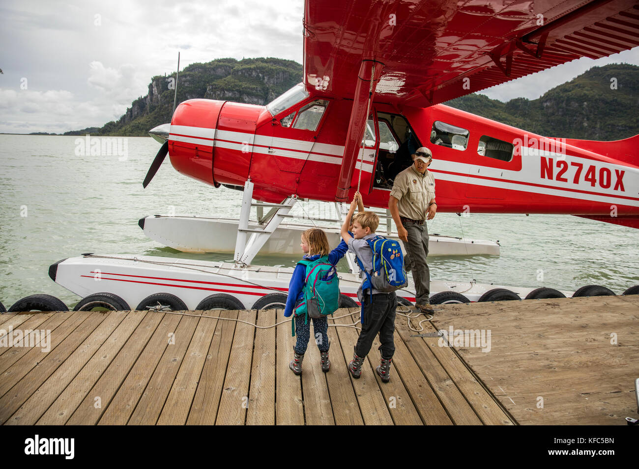 USA, Alaska, Redoubt Bay, Big Bay River, preparing to board the float ...