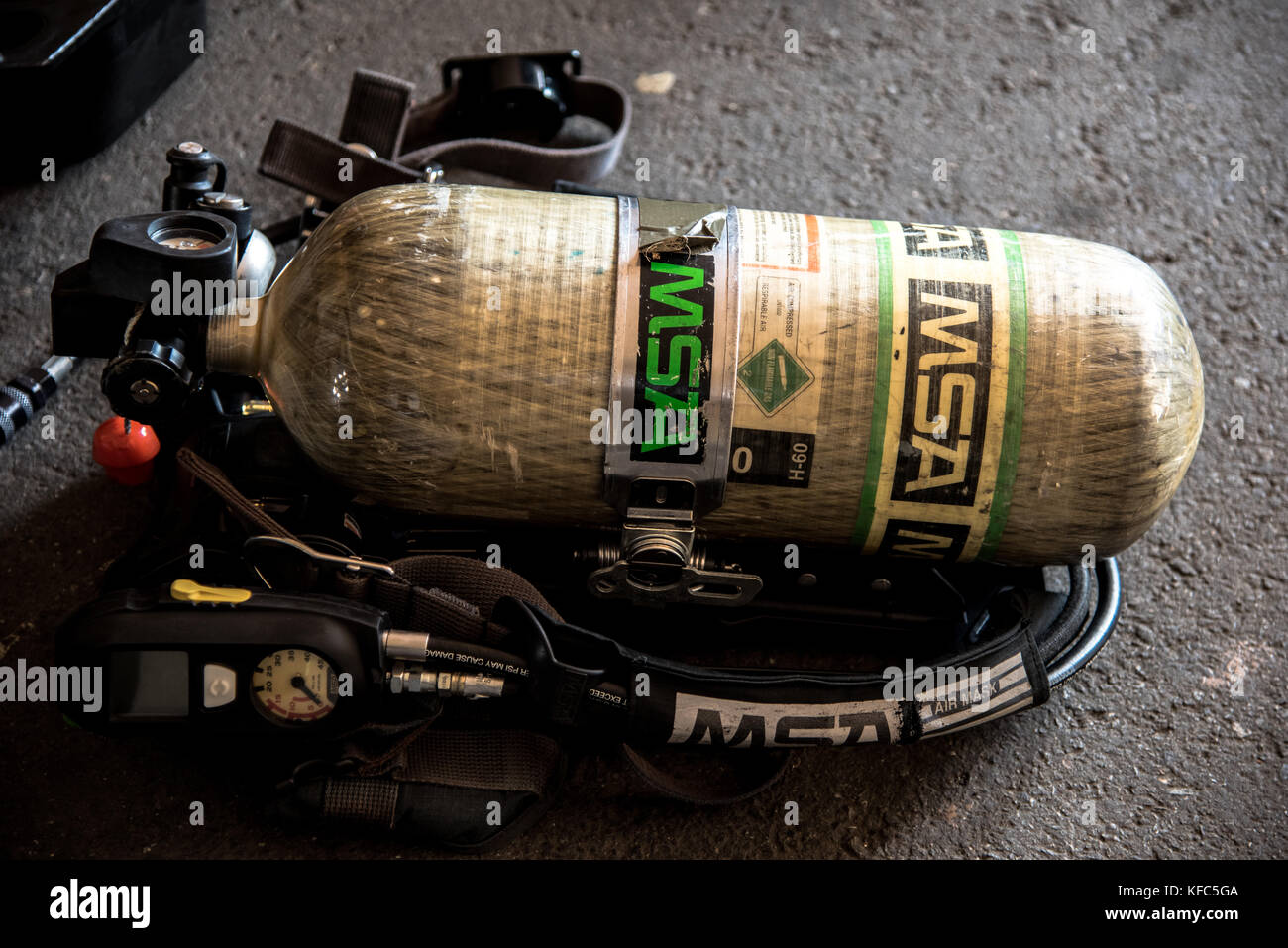 self-contained breathing apparatus air pack Stock Photo - Alamy