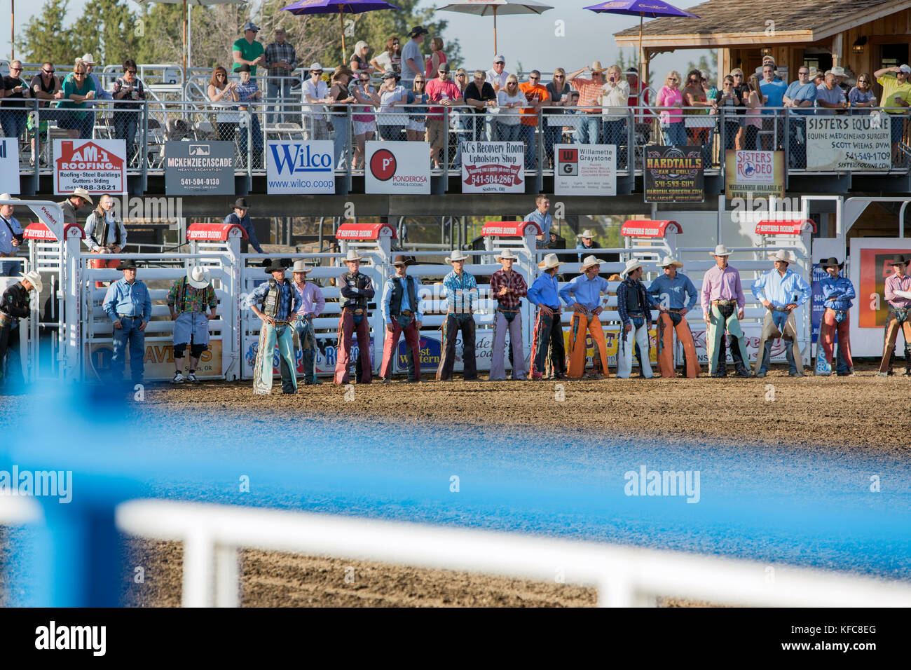 Rodeo sisters oregon hi-res stock photography and images - Alamy