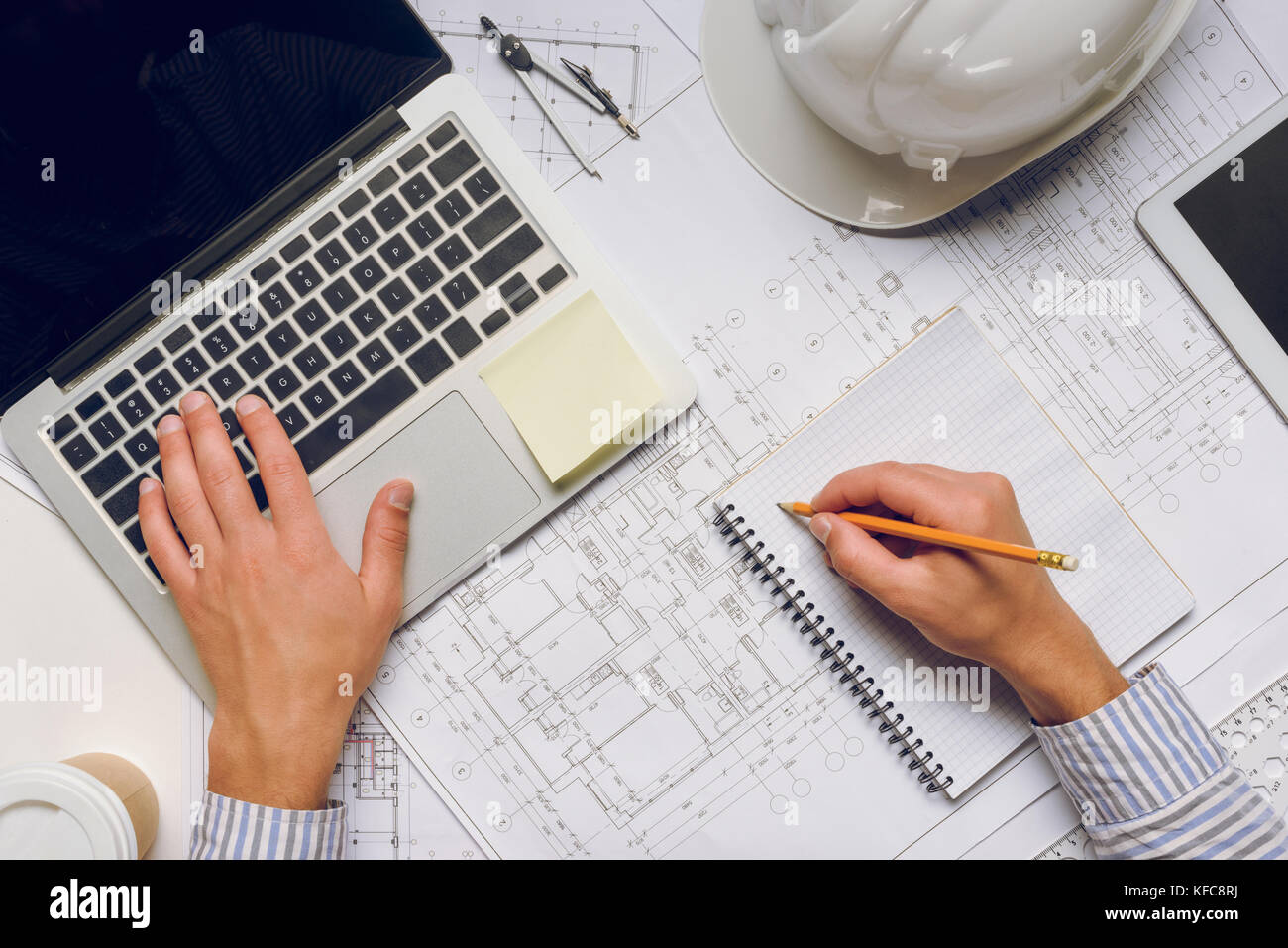 architect working on laptop Stock Photo - Alamy