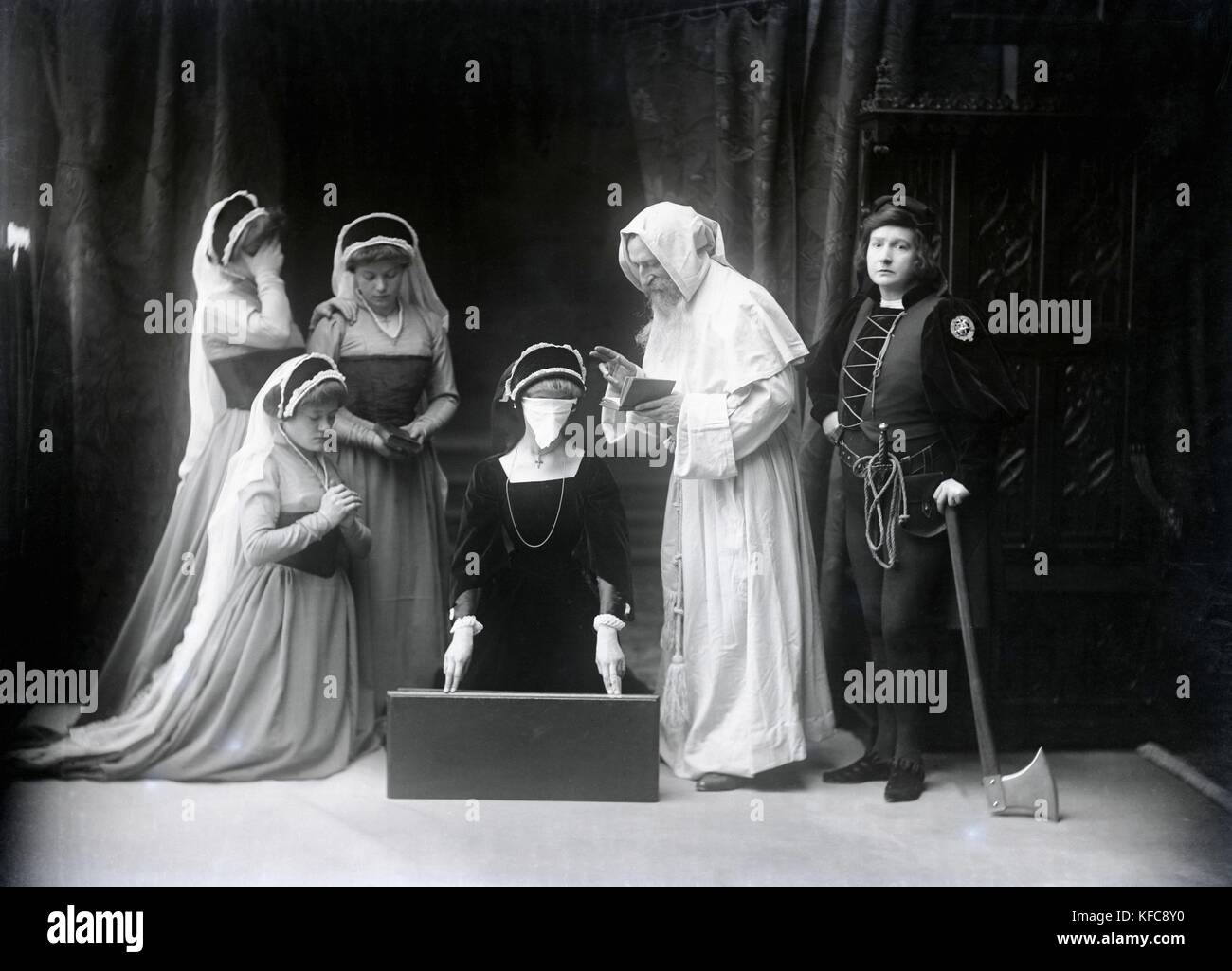 Renée Vivien, née Pauline Mary Tarn, nicknamed "Sapho 1900." French ...