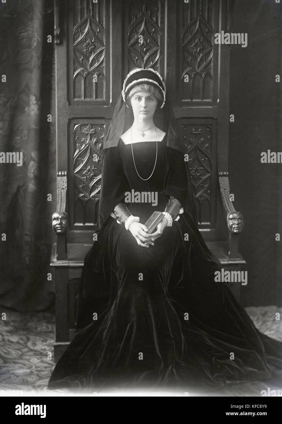 Née pauline mary tarn hi-res stock photography and images - Alamy