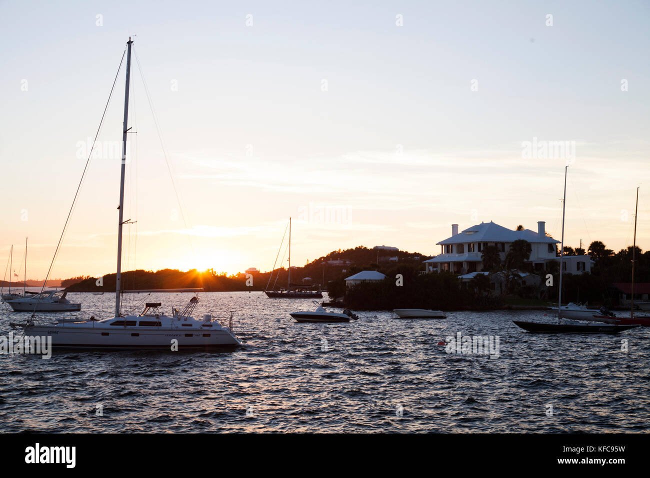 BERMUDA, Hamilton. View of Hamilton Harbour from the 1609 Bar and ...