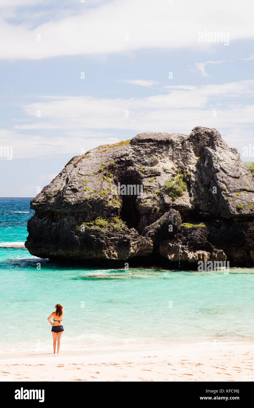 BERMUDA. Rocks and Beaches at Warwick Long Bay Stock Photo - Alamy