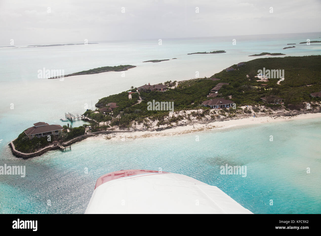 EXUMA, Bahamas. A view of Fowl Cay from the plane Stock Photo - Alamy