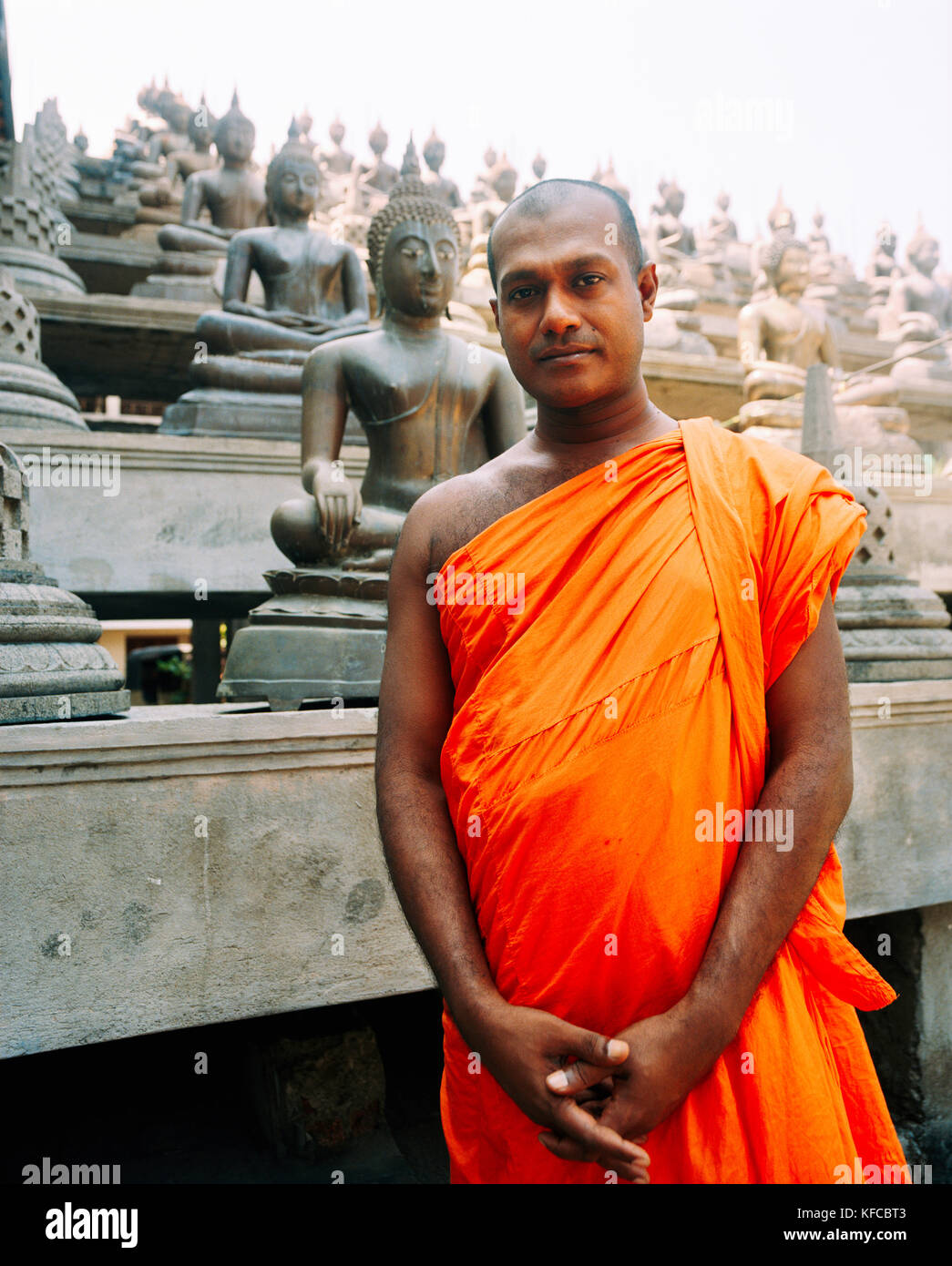 Doctor kirinde assaji hi-res stock photography and images - Alamy