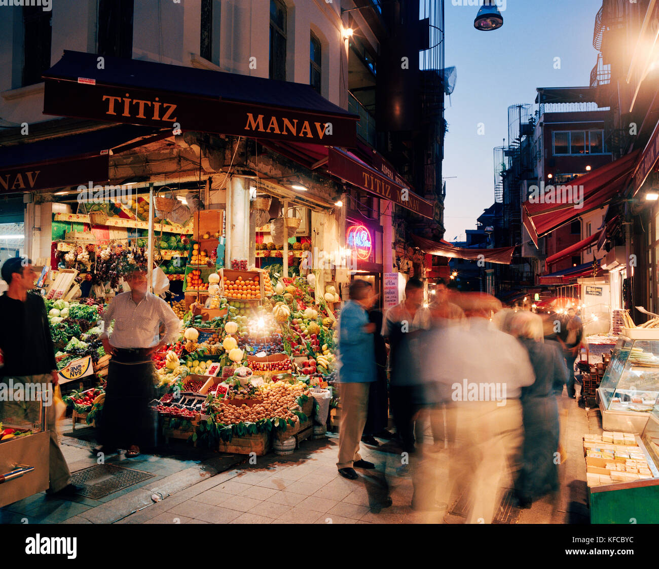 Price street food turkey hi-res stock photography and images - Alamy