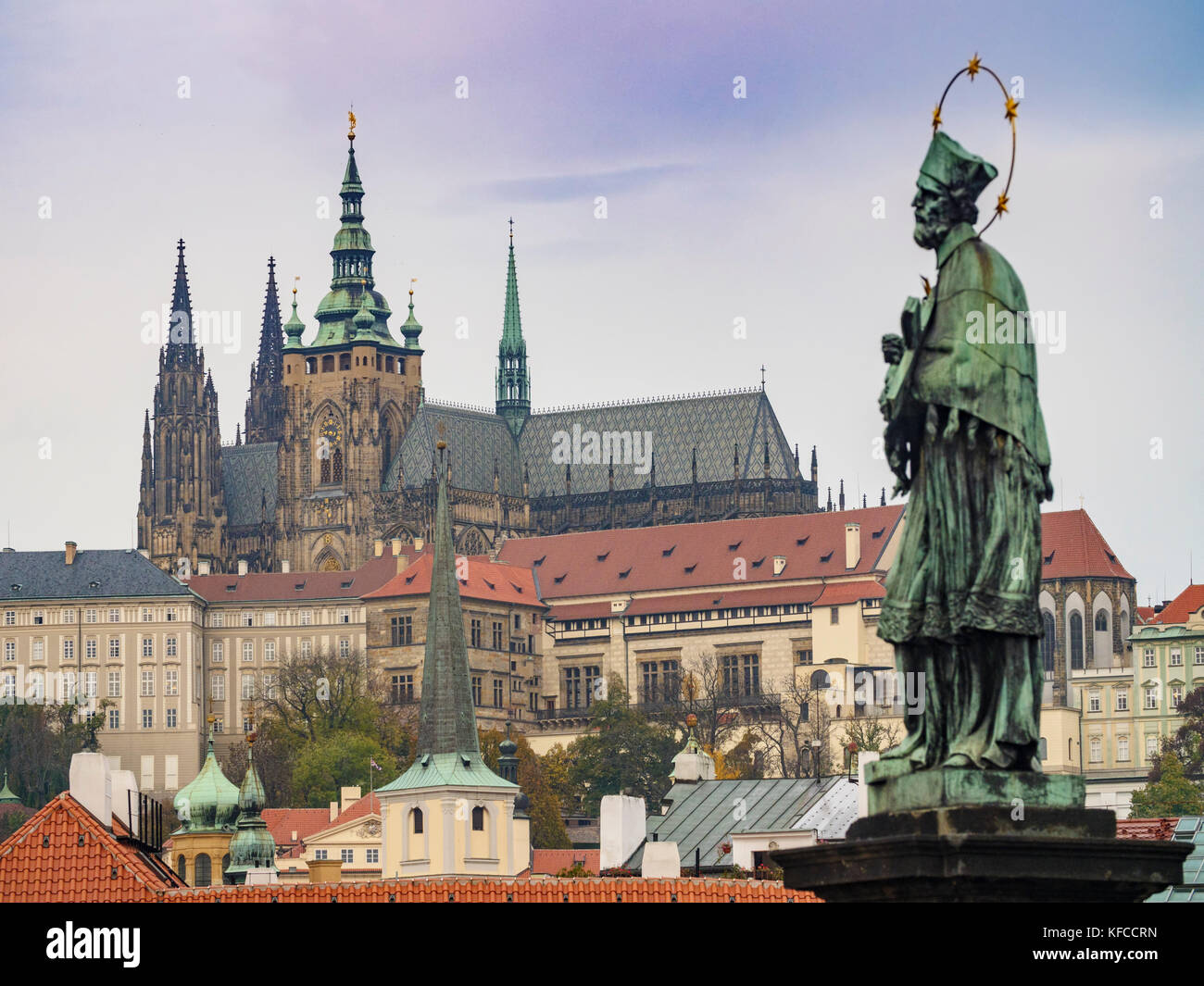 Prague castle complex seen from the Charles Bridge Stock Photo - Alamy