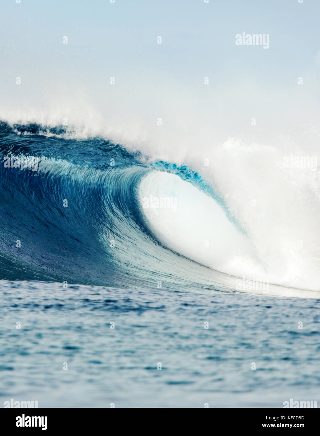 INDONESIA, Mentawai Islands, Kandui Resort, a breaking wave, Bankvaults ...