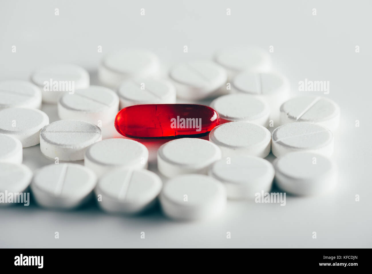 round white tablets Stock Photo - Alamy