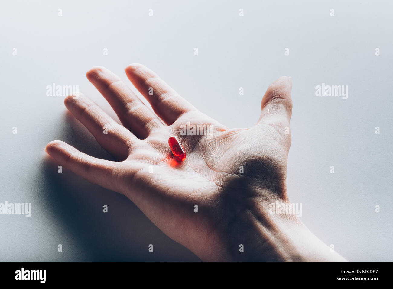 Medicine in hand hi-res stock photography and images - Alamy