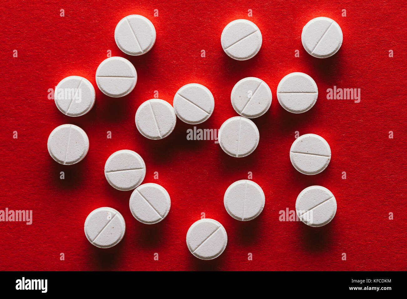 View white tablets hi-res stock photography and images - Alamy