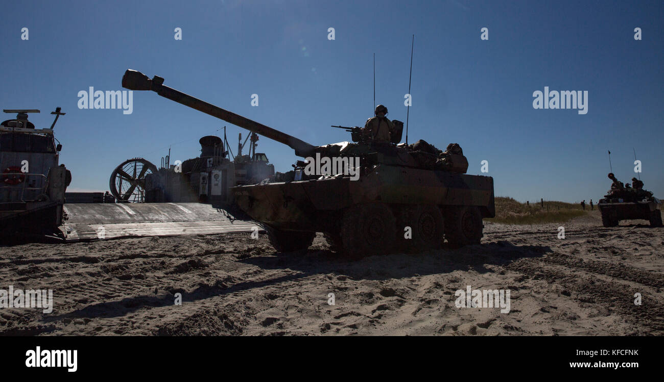 French armored vehicles hi-res stock photography and images - Alamy