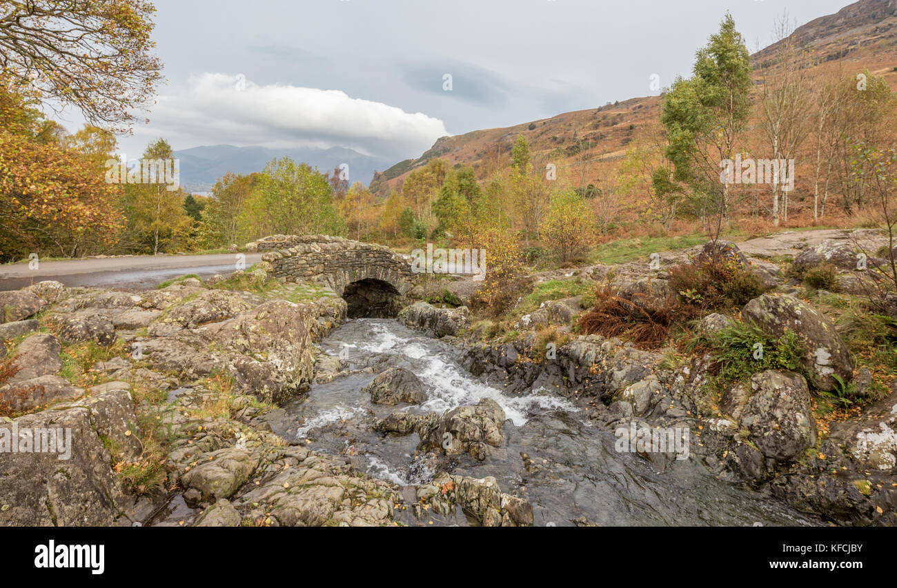 Traditional bridges lake district hi-res stock photography and images ...