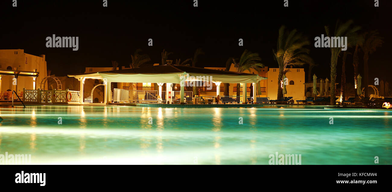 Outdoor swimming pool dusk hi-res stock photography and images - Alamy