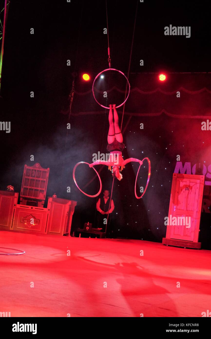 circus performers hoola hoop Stock Photo - Alamy