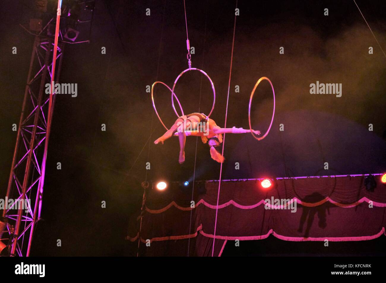 circus performers hoola hoop Stock Photo - Alamy