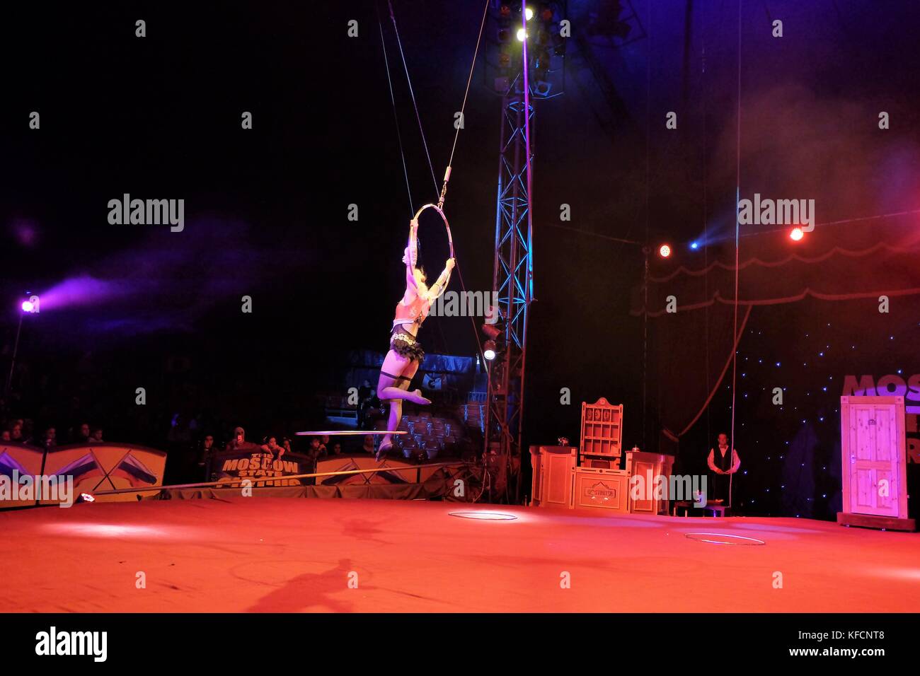 circus performers hoola hoop Stock Photo - Alamy