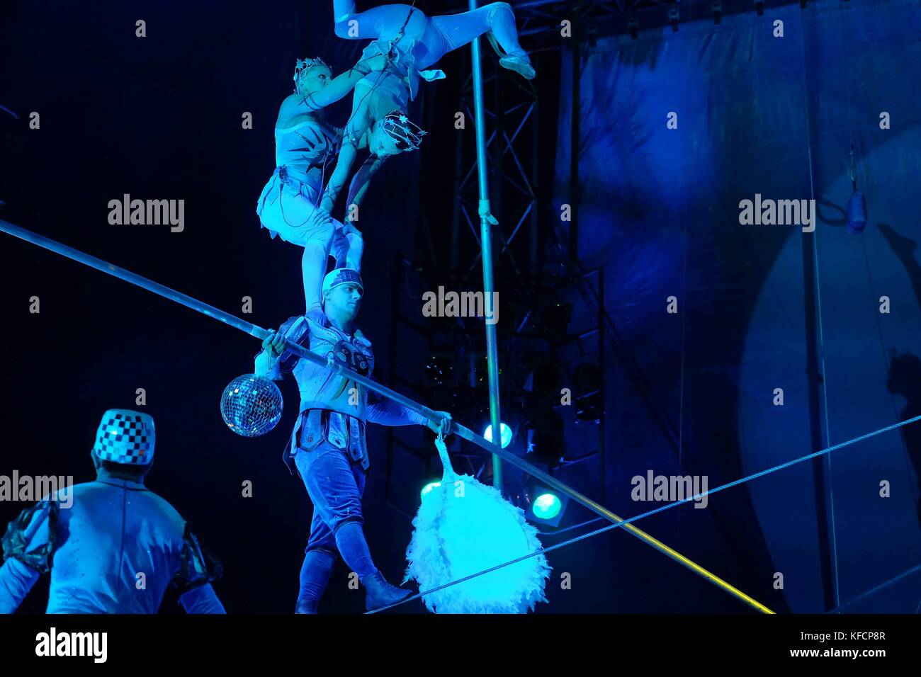 Ladder circus ball hi-res stock photography and images - Alamy