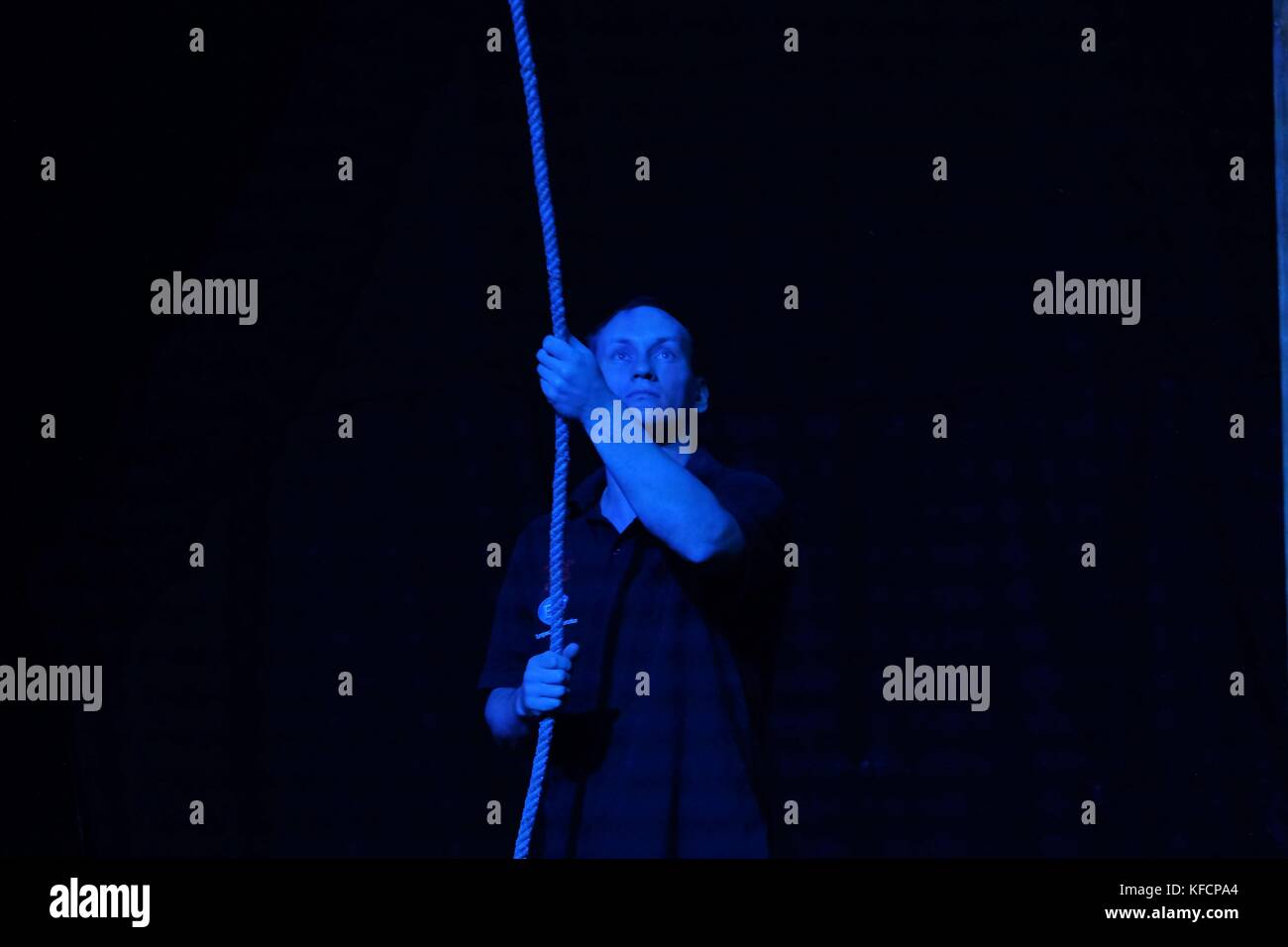 circus performers stage hands Stock Photo - Alamy