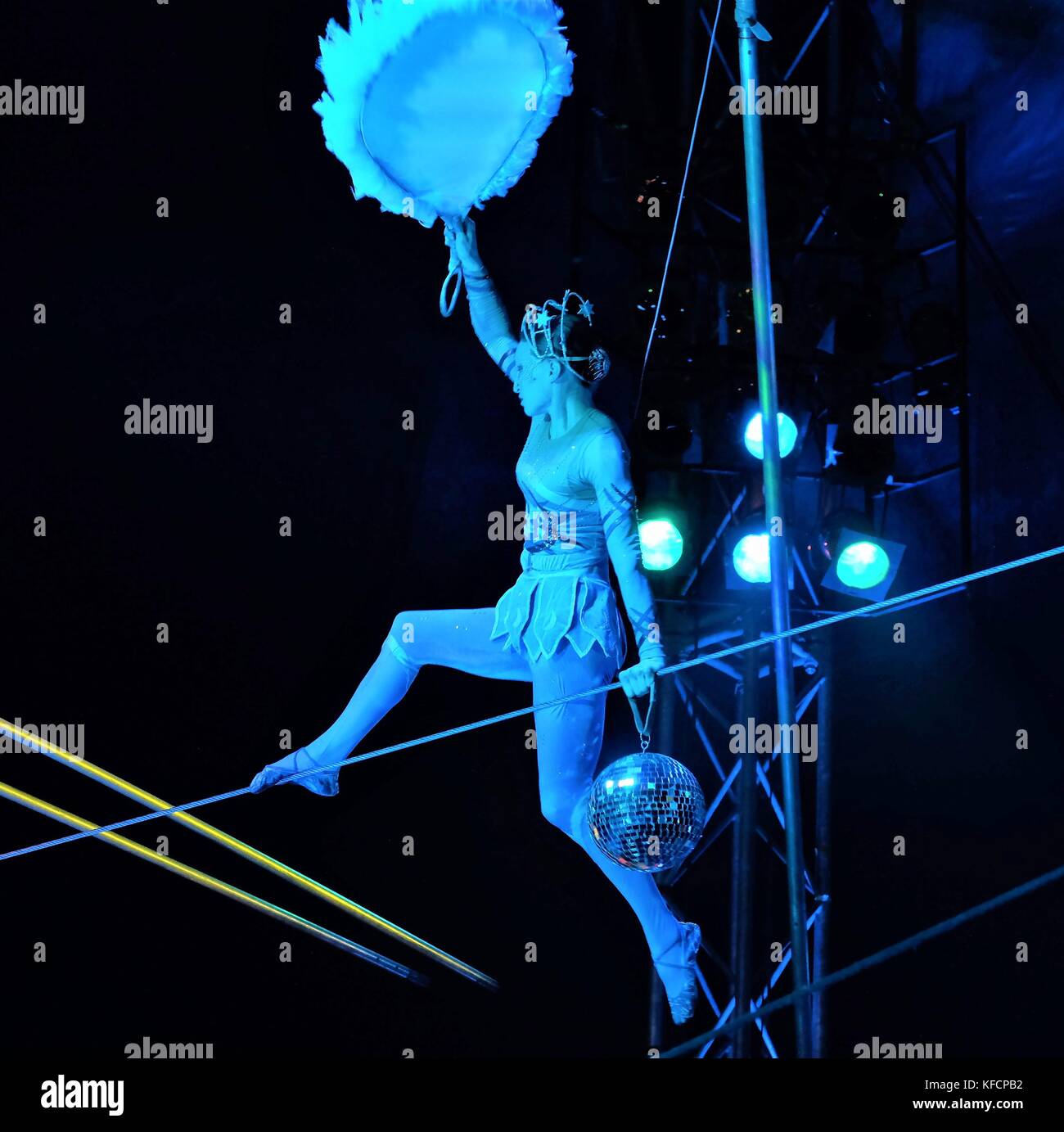 circus performers toght rope walker Stock Photo - Alamy