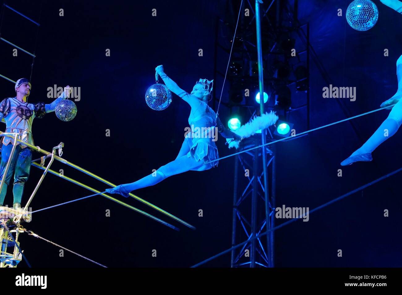 circus performers toght rope walker Stock Photo - Alamy
