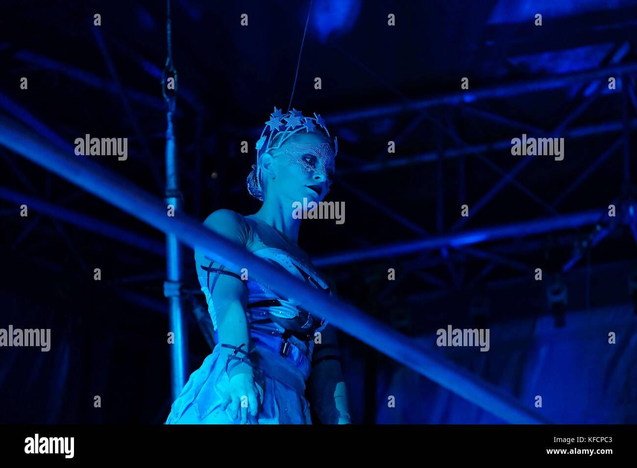 circus performers tight rope walker Stock Photo - Alamy