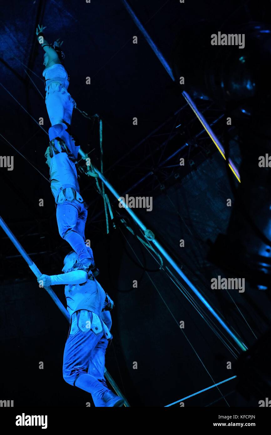 circus performers tight rope walker Stock Photo - Alamy