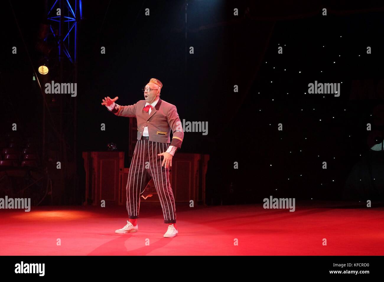 circus performers stripey trousers and hat Stock Photo - Alamy