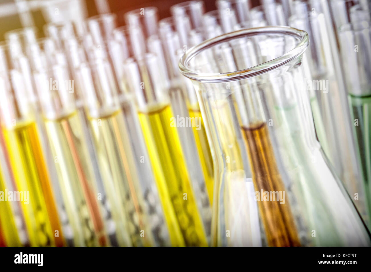 Precipitate test tube hi-res stock photography and images - Alamy