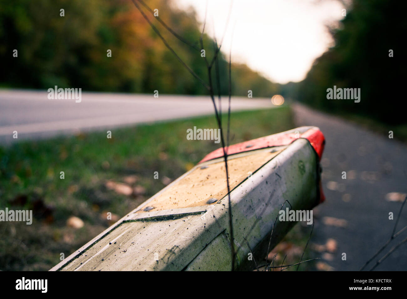 Broken road sign direction hi-res stock photography and images - Alamy
