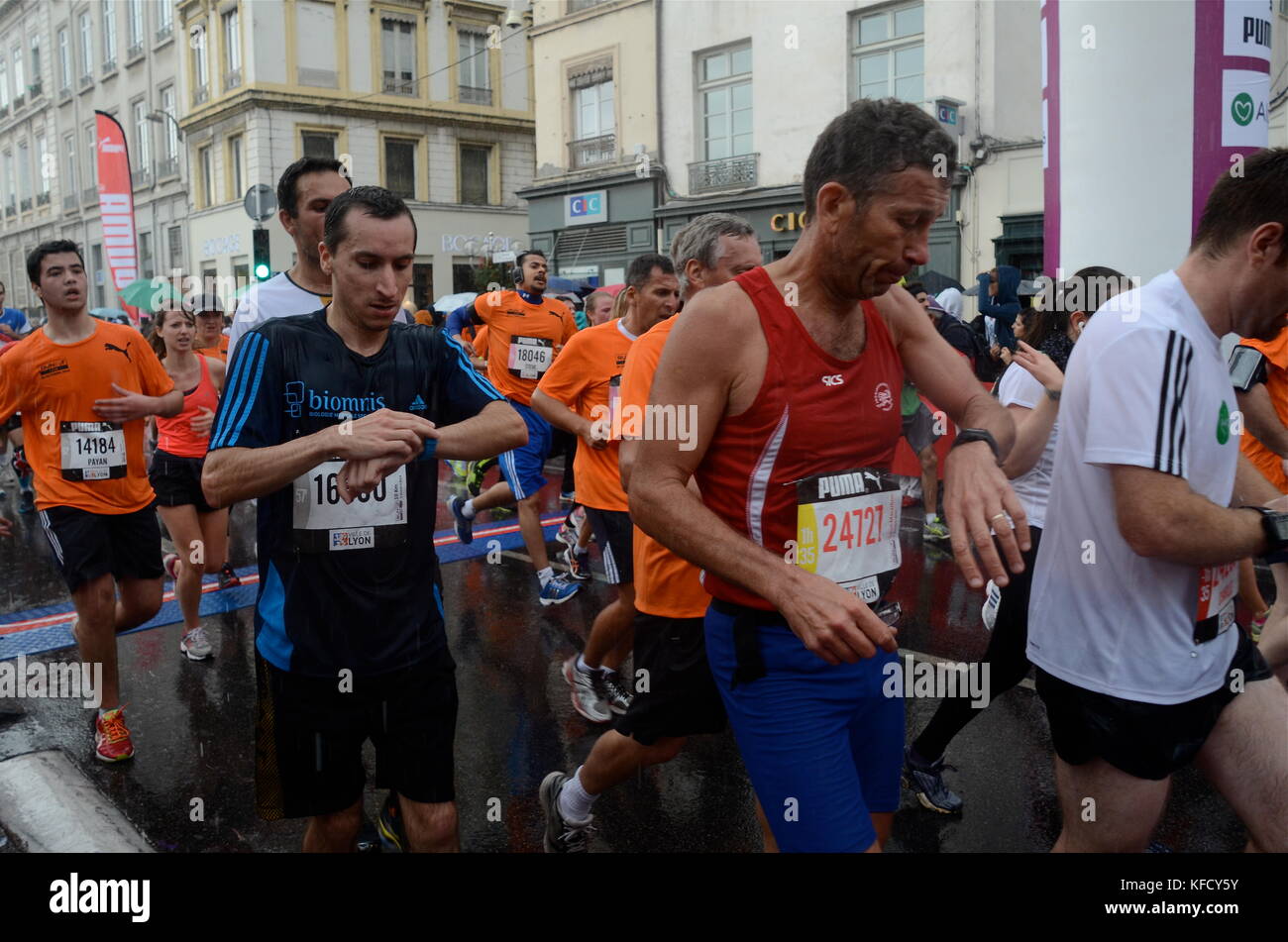 Lyon Marathon snapshots, Lyon, France Stock Photo - Alamy