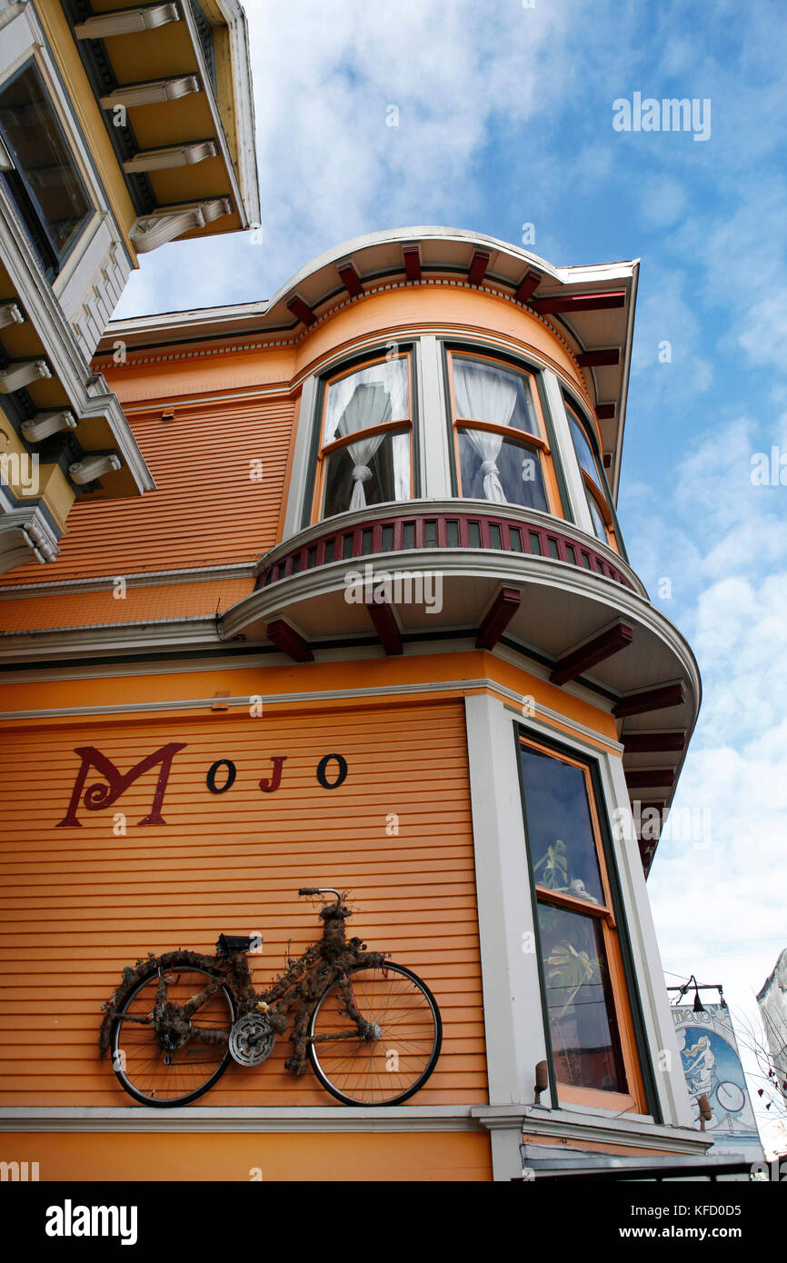 USA, California, San Francisco, NOPA, Mojo Bicycle Cafe Stock Photo - Alamy