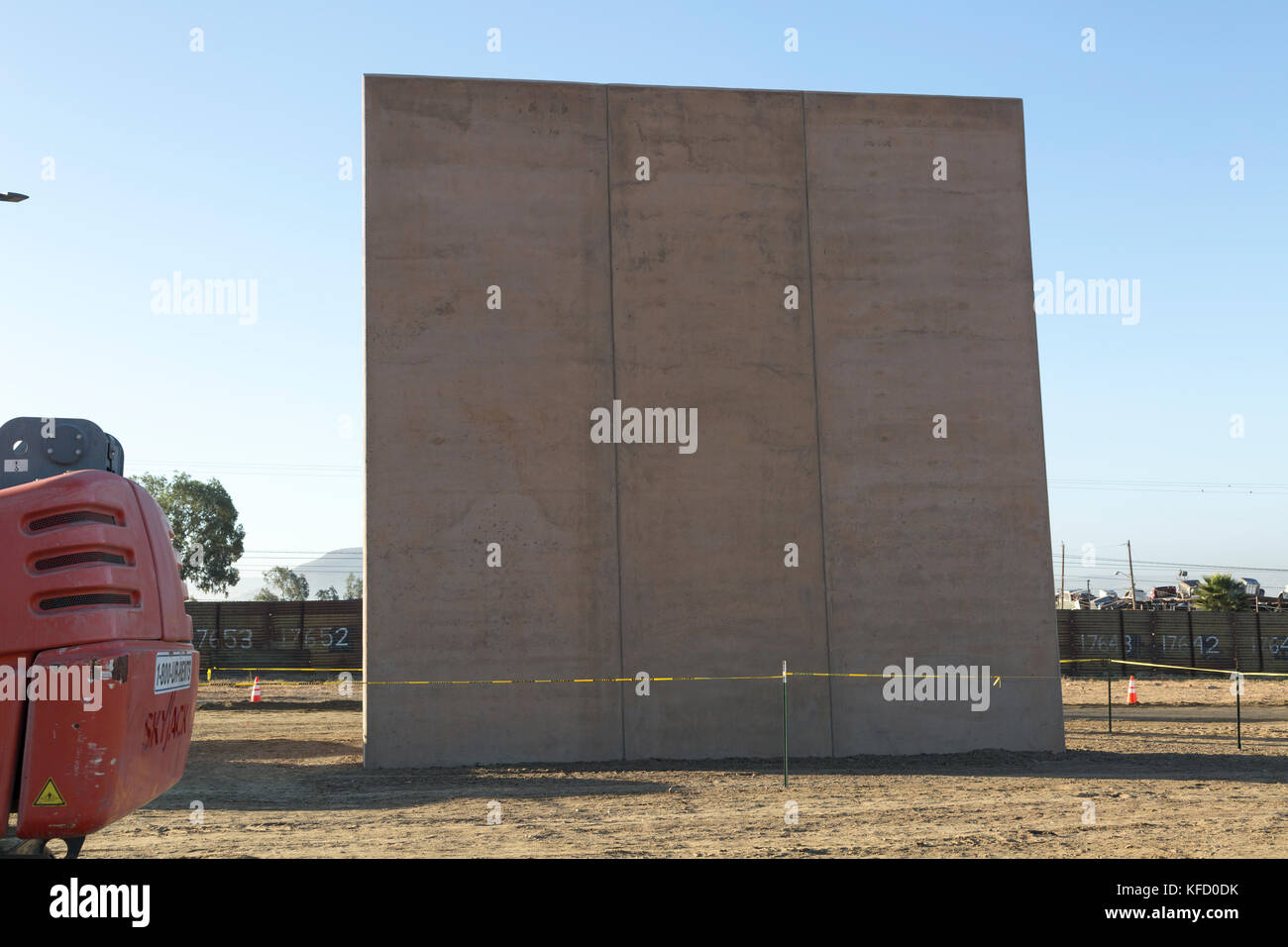 Prototype border wall hi-res stock photography and images - Alamy