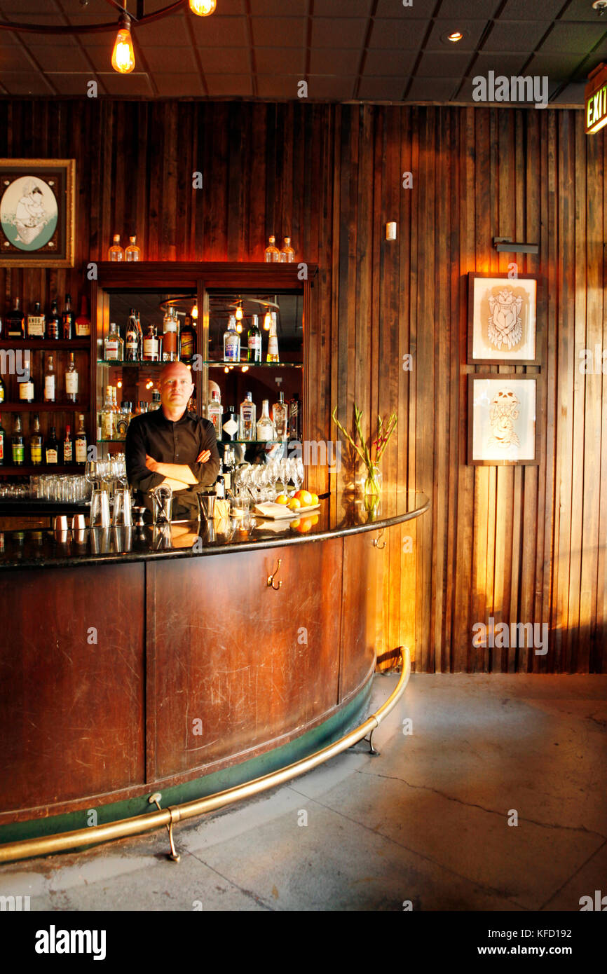 Beach food inside counter bar hi-res stock photography and images - Alamy