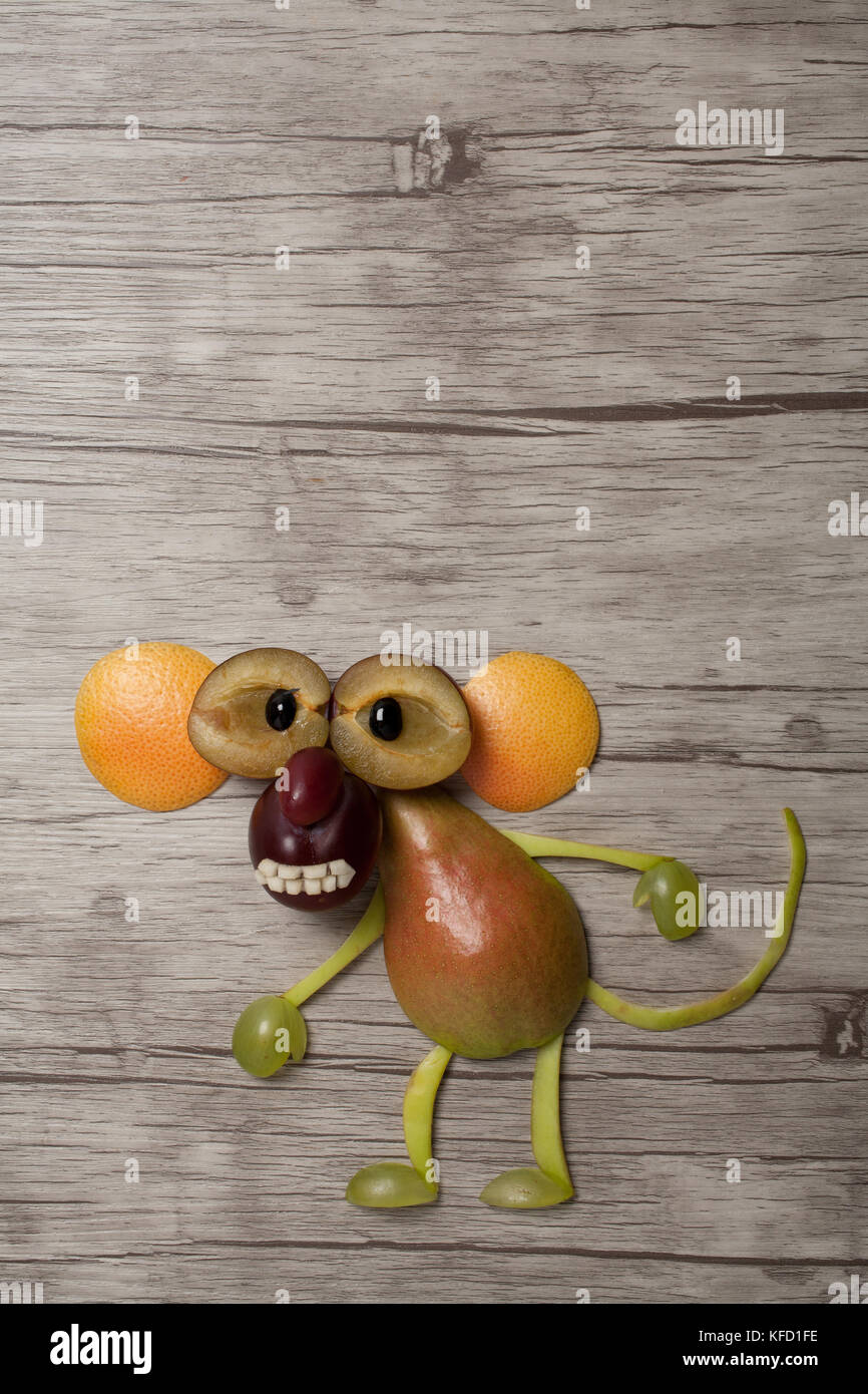 Monkey orange fruit hi-res stock photography and images - Alamy