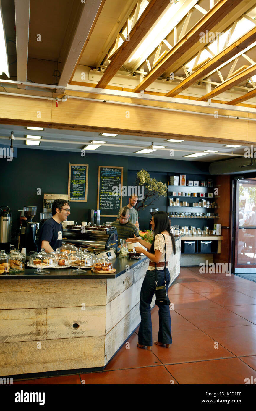 High_wire hi-res stock photography and images - Alamy