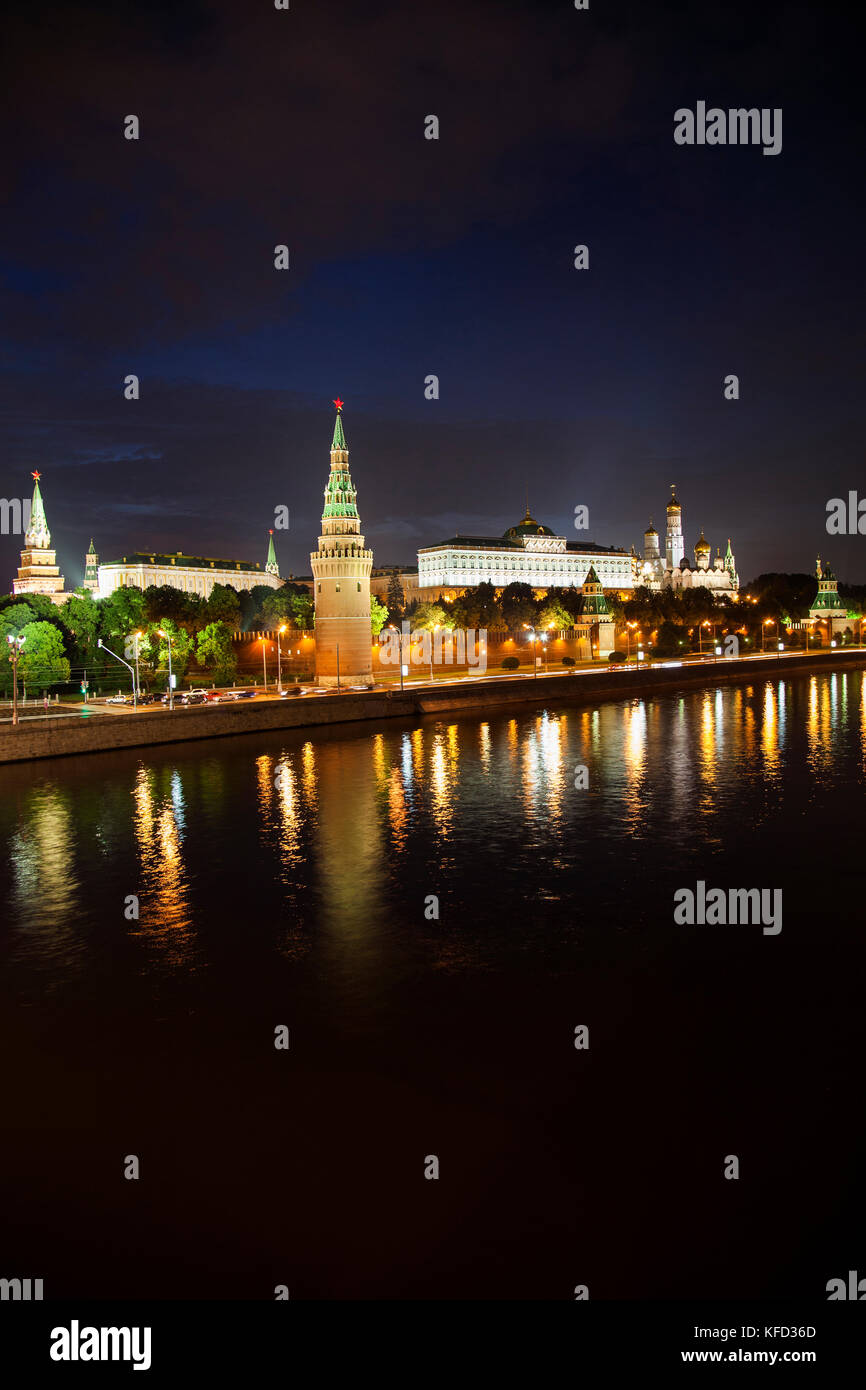 Buildings with illuminated rivers hi-res stock photography and images ...