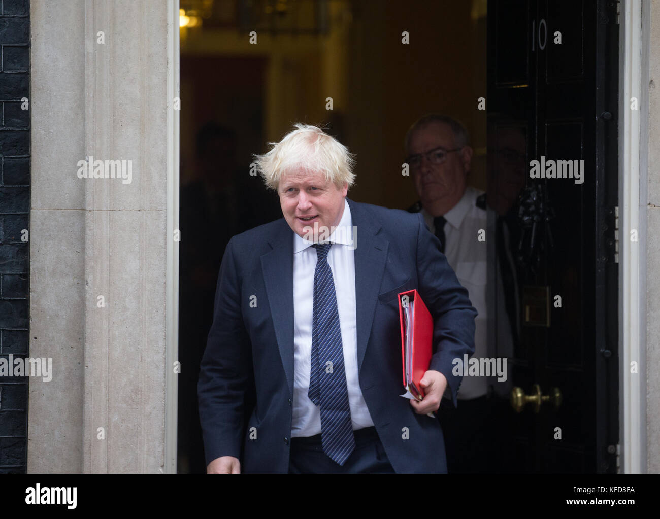 Boris johnson and david cameron +eton hi-res stock photography and ...