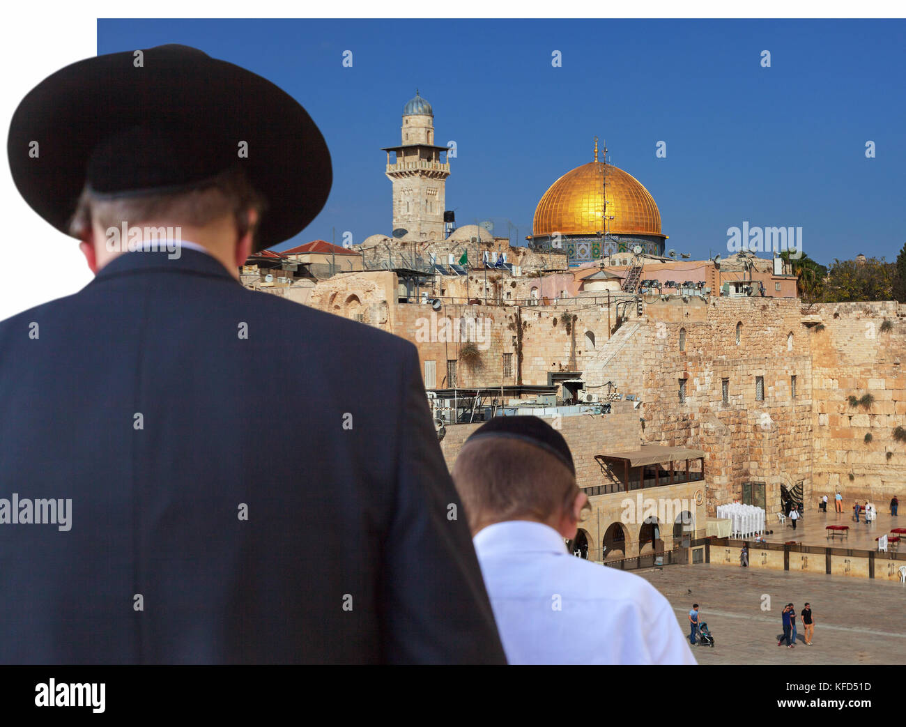 Jewish man and kid in Jerusalem Stock Photo - Alamy