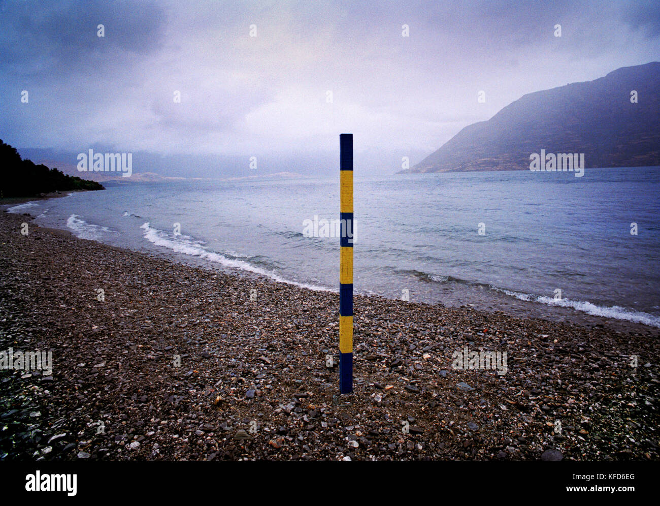 Water level marker hi-res stock photography and images - Alamy