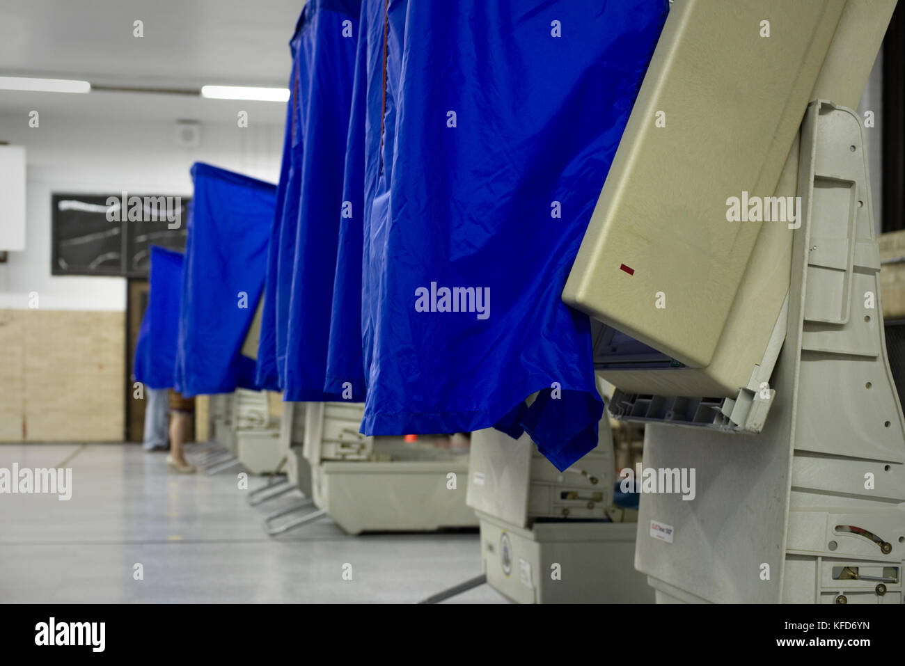 Electronic voting hi-res stock photography and images - Alamy