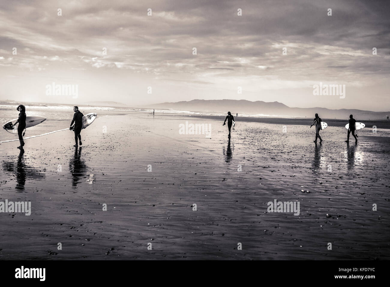 San francisco beach surfers hi-res stock photography and images - Alamy